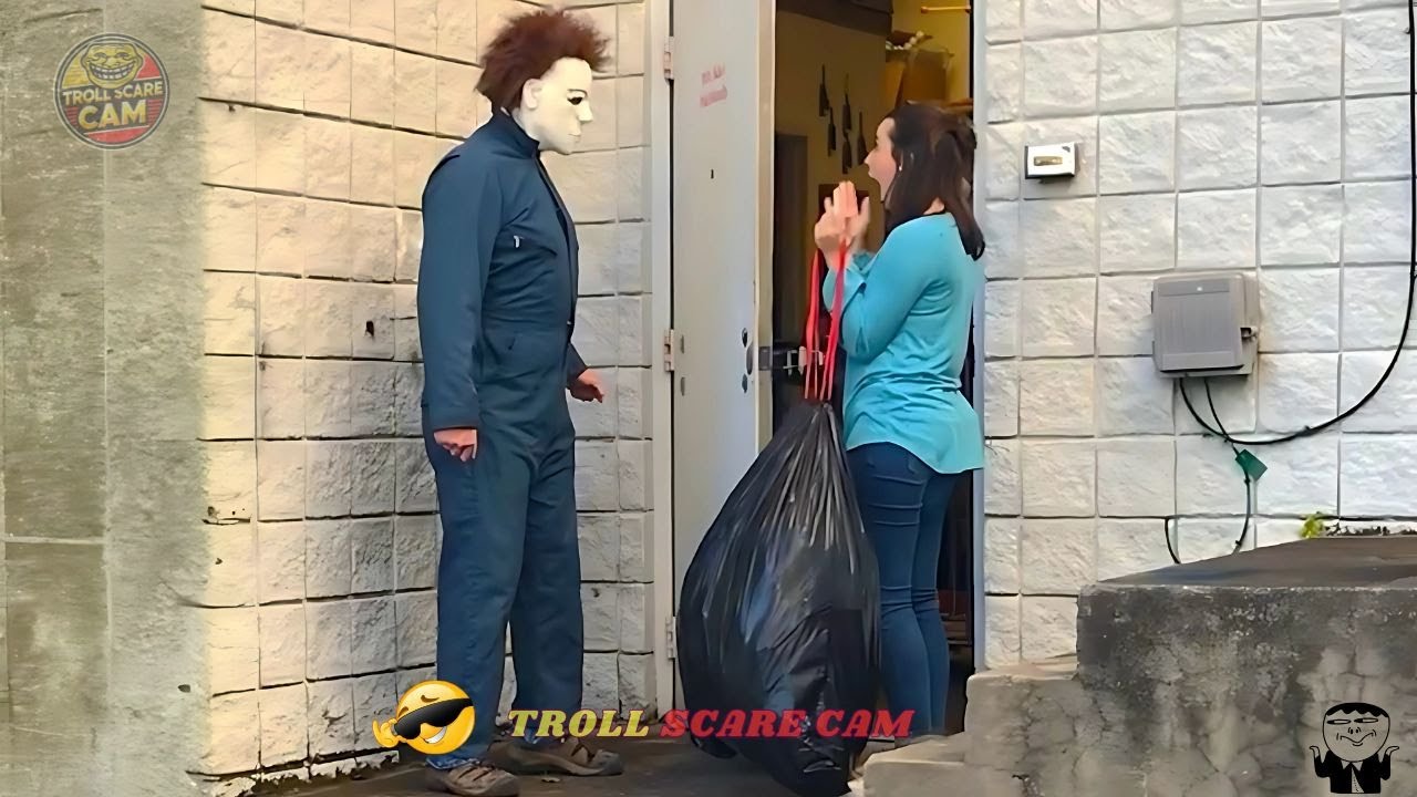 Best Troll Scare Cam Priceless Reactions #94 😈 Scare Pranks TikTok 🤣 ...