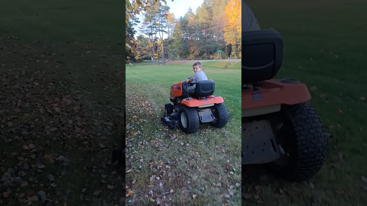 LAWN MOWER crazy fails and fun Pt2 - YouTube