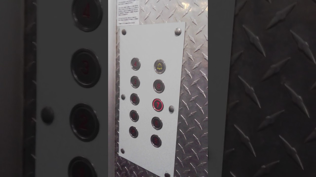 Braila lift bloc turn - YouTube