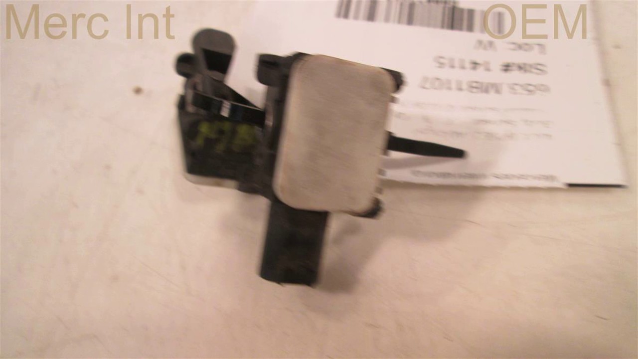2007 Mercedes R350 Collision sensor ID 0038202926 - mbiparts.com Used ...
