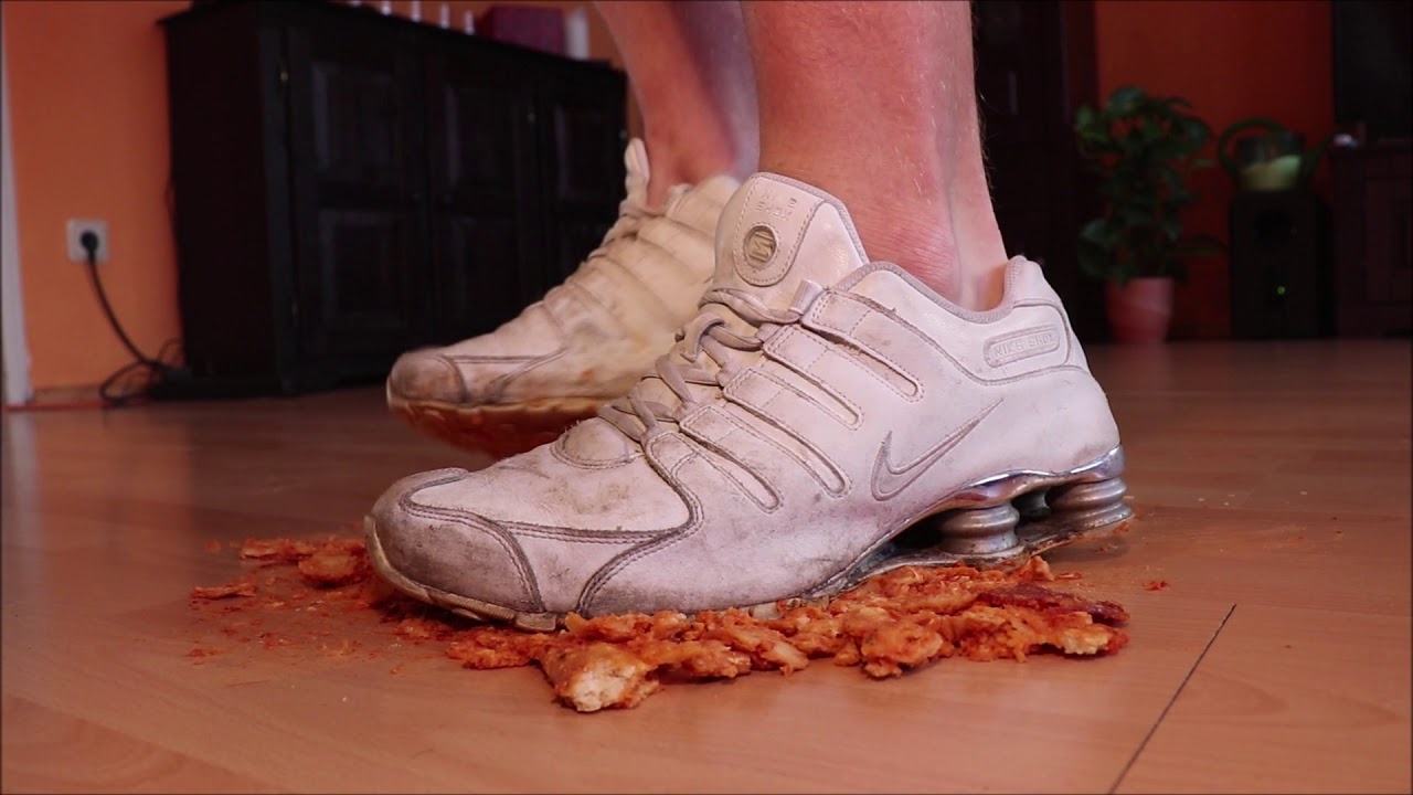 #036 Pizza stomp mit alten Nike Shox NZ - YouTube