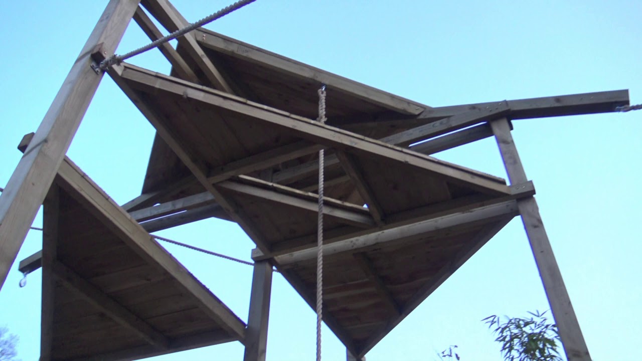Squirrel monkey enclosure build - YouTube
