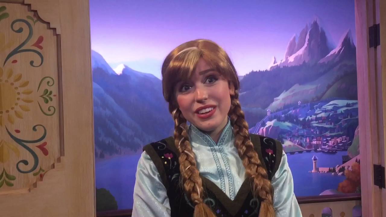 NEW Royal Summerhus Anna and Elsa Meet and Greet at Epcot's Norway ...