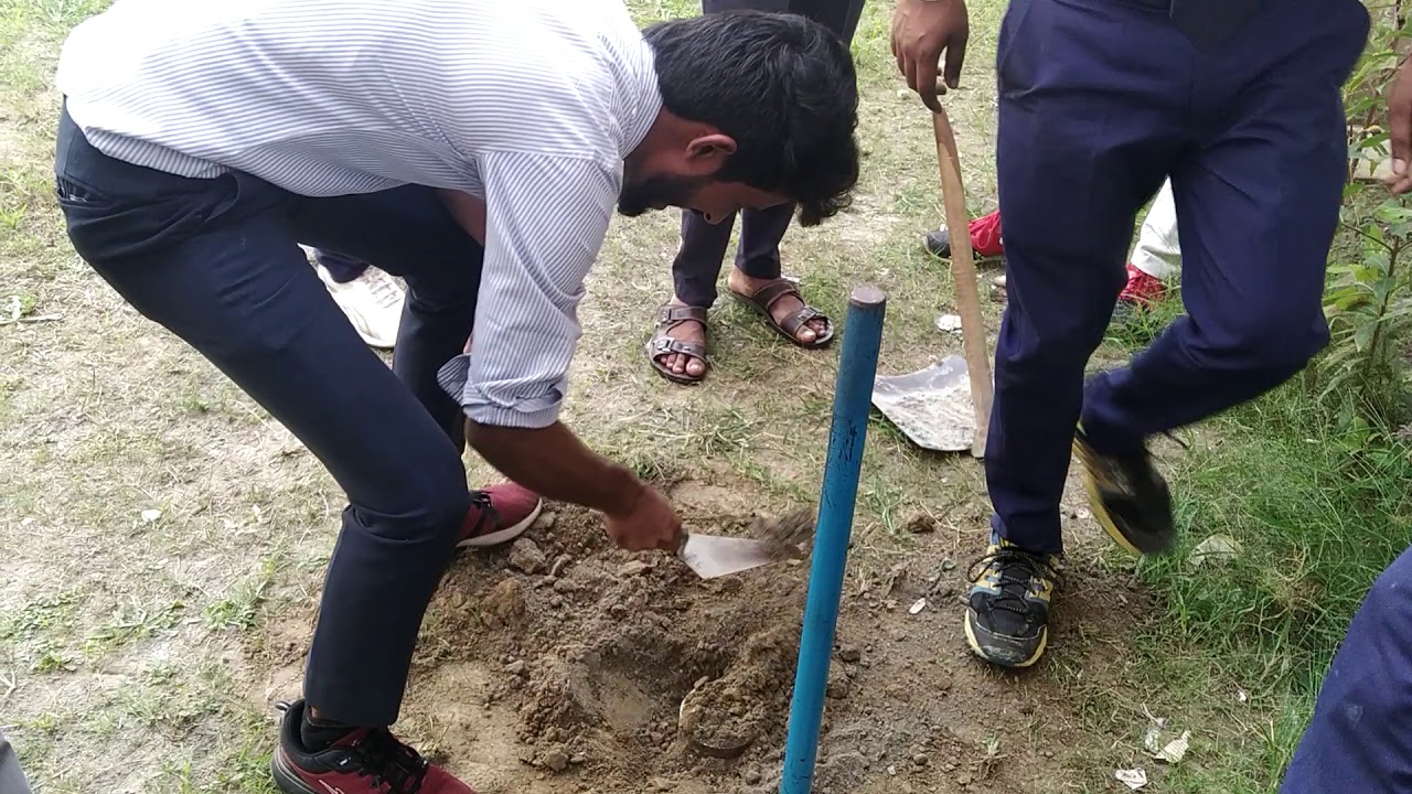 To determine soil density using core cutter method - YouTube