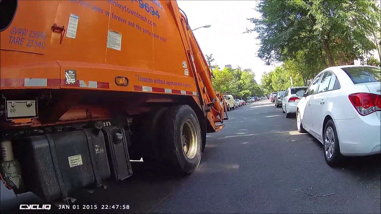 Tenleytown Trash driver harasses a cyclist (not me) - YouTube