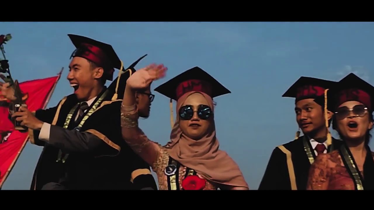 HMS ITERA - WISUDA 2019 - YouTube