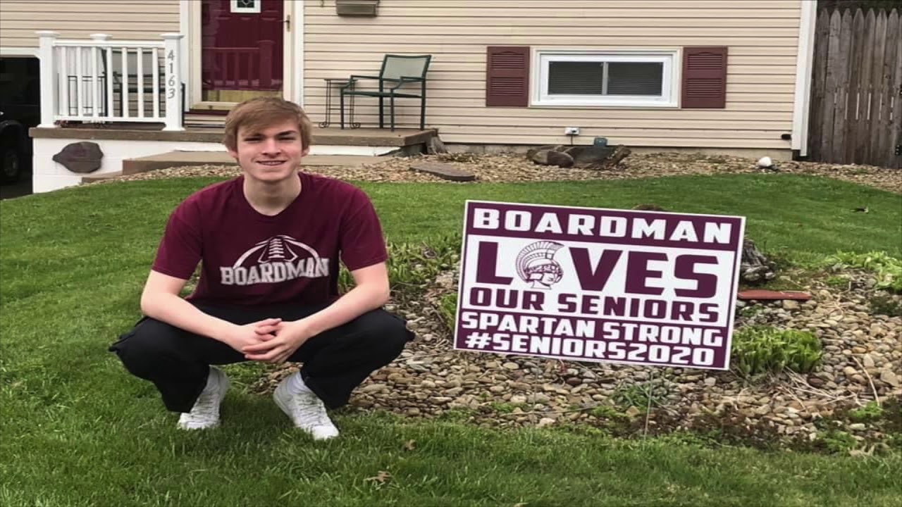 BOARDMAN HS SENIOR SIGNS DELIVERED - YouTube