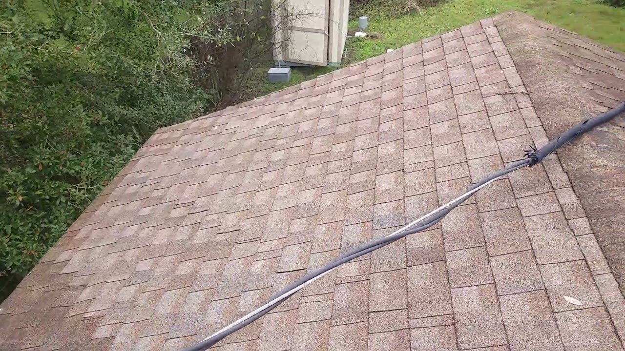 Roofing Westbank -Don't "Monkey" around power lines - YouTube