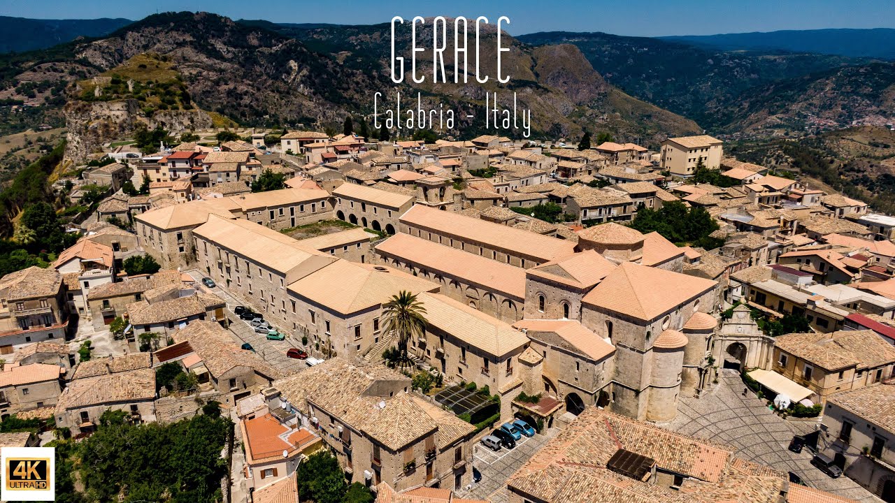 🇮🇹 4K drone video of Gerace, Calabria, Italy. - YouTube