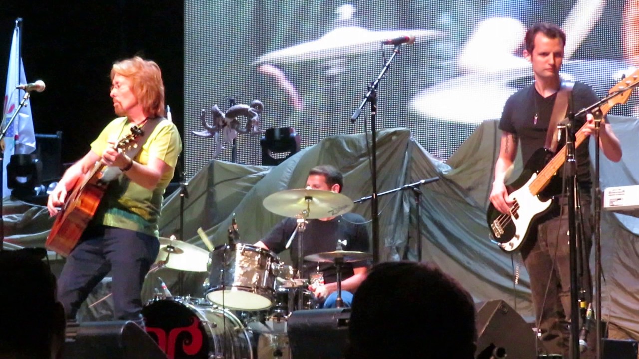 Tom Fuller Band early in the set, Arcada Theater, 7-30-17 - YouTube