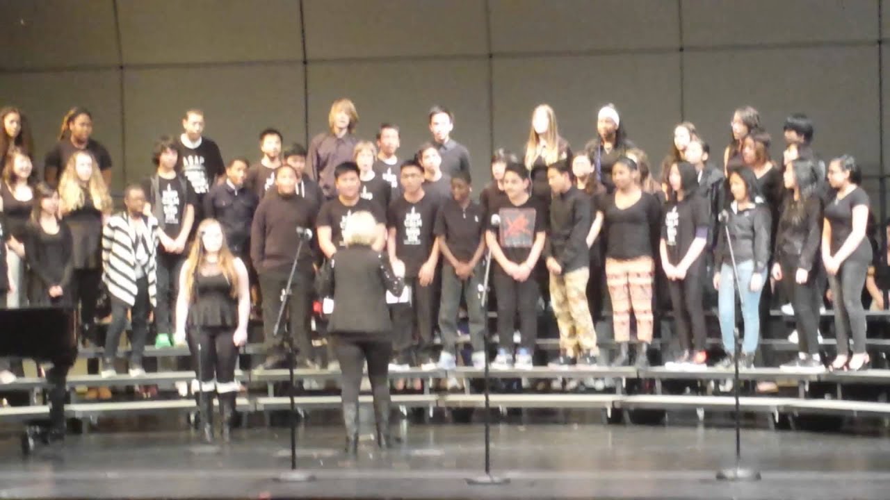 Dimmitt Middle School Choir - "Gaudeamus igitur" - YouTube