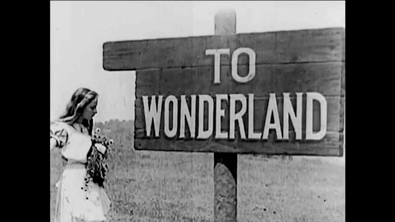 Alice in Wonderland (1915) W. W. Young - YouTube