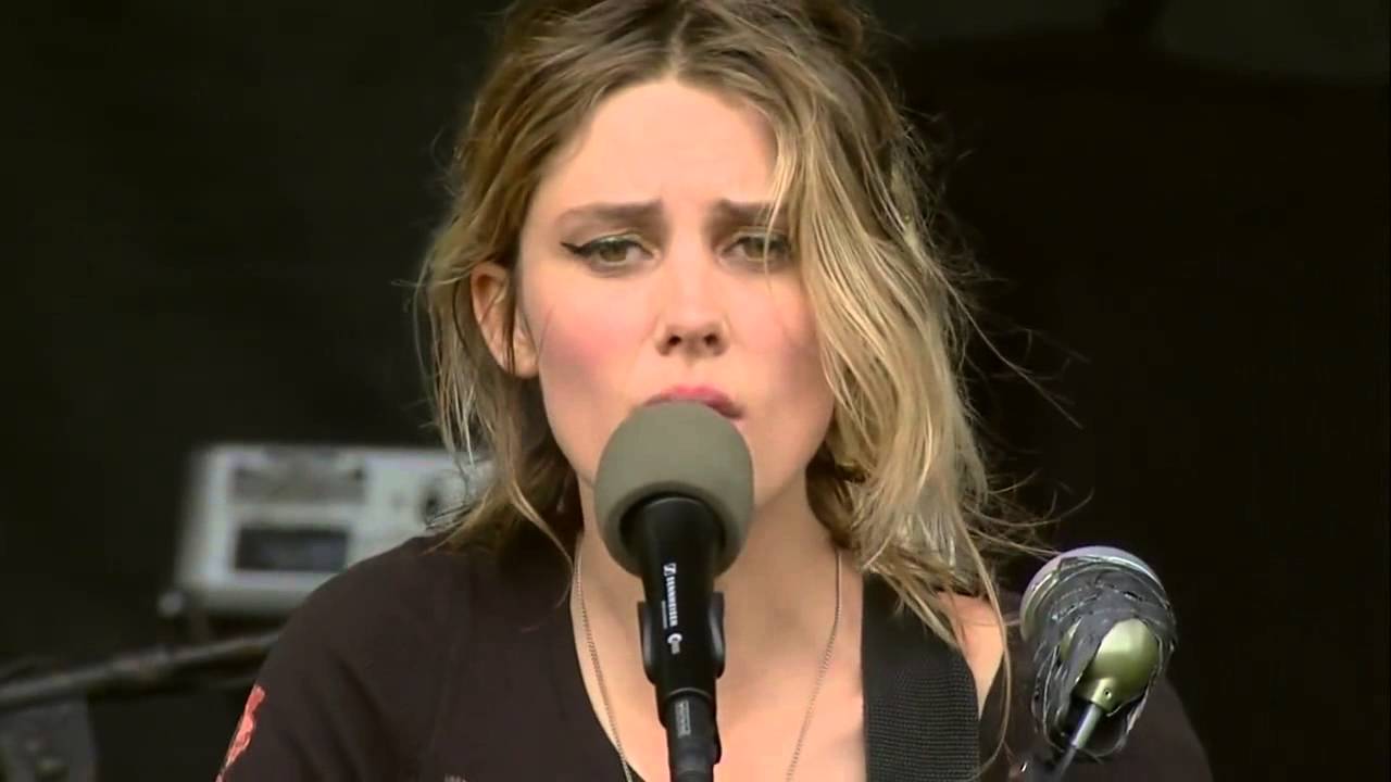 Wolf Alice - Blush (Outside Lands Festival 2015) - YouTube
