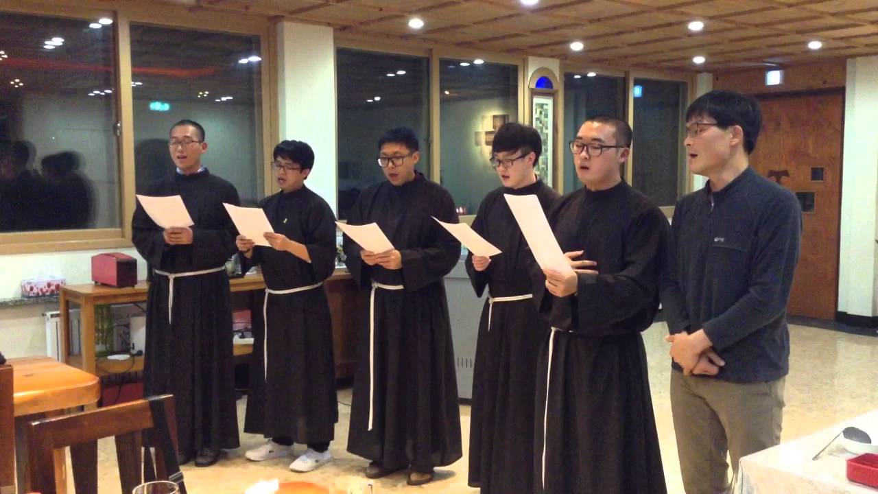 Korean Seminarians Singing - YouTube
