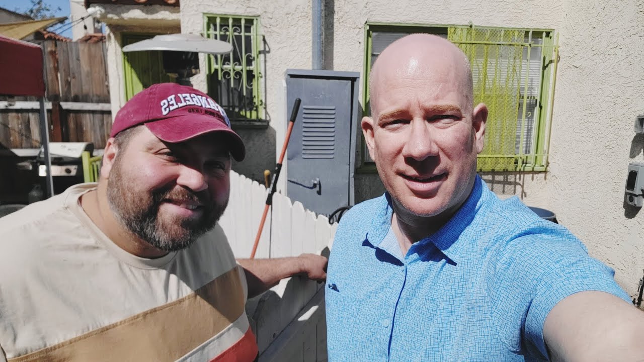 Party on The Go! 5 Minutes w/ First Comedy Podcaster Daniel Lobell w ...