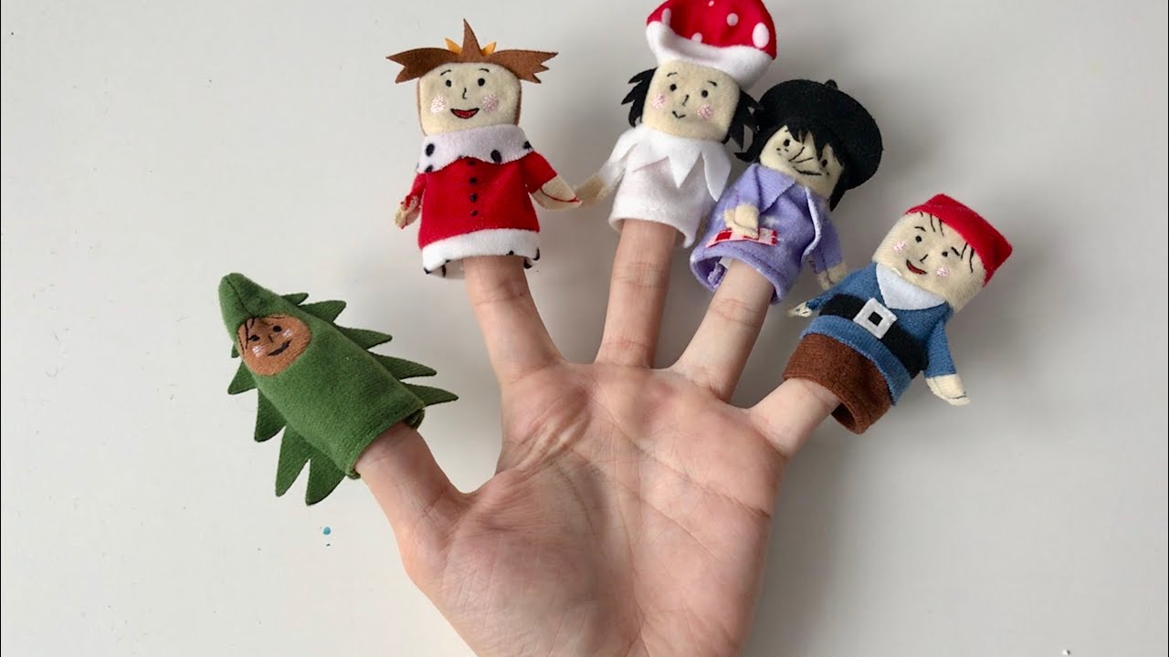 Nursery Rhymes Finger Family song Puppet Show Mom Dad Sister Brother ...