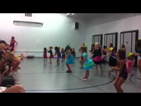 I want candy dance - YouTube