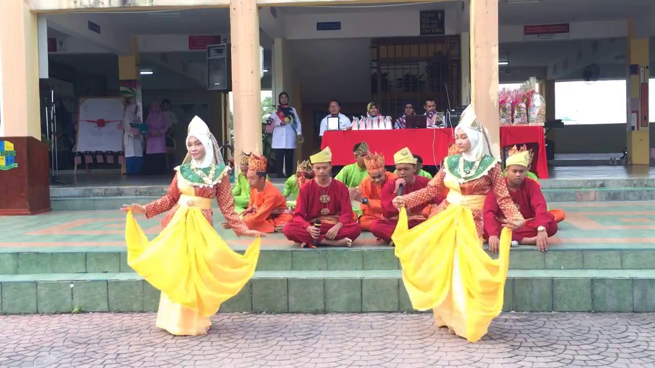 4. Persembahan Dikir Barat & Ulik Mayang - YouTube