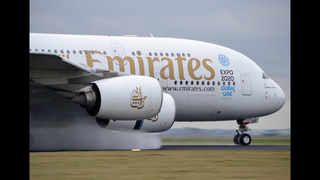 [HD] Emirates A380 bad weather landing Schiphol! - YouTube