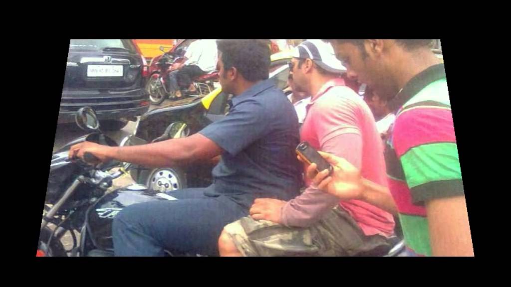 Salman Khan takes a bike ride in Mumbai bandra srk home - YouTube