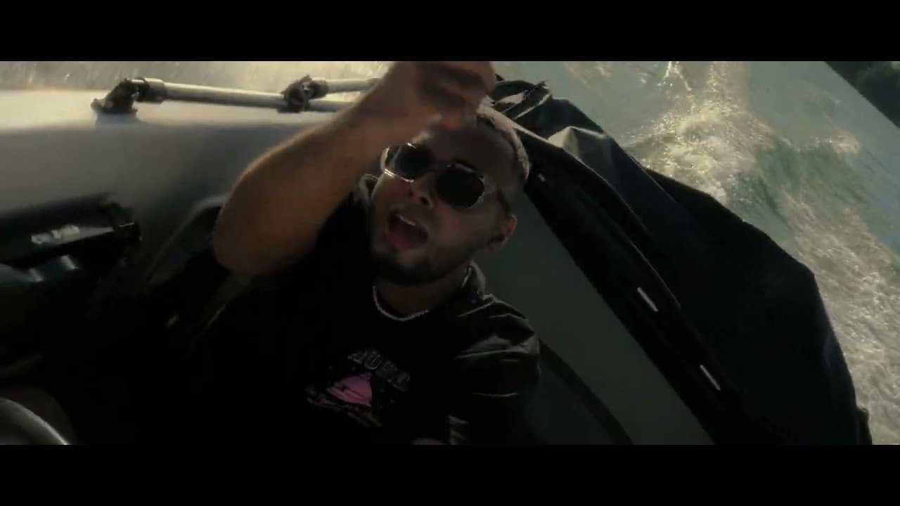 Kevin Calderon - 878 (Video Oficial) - YouTube