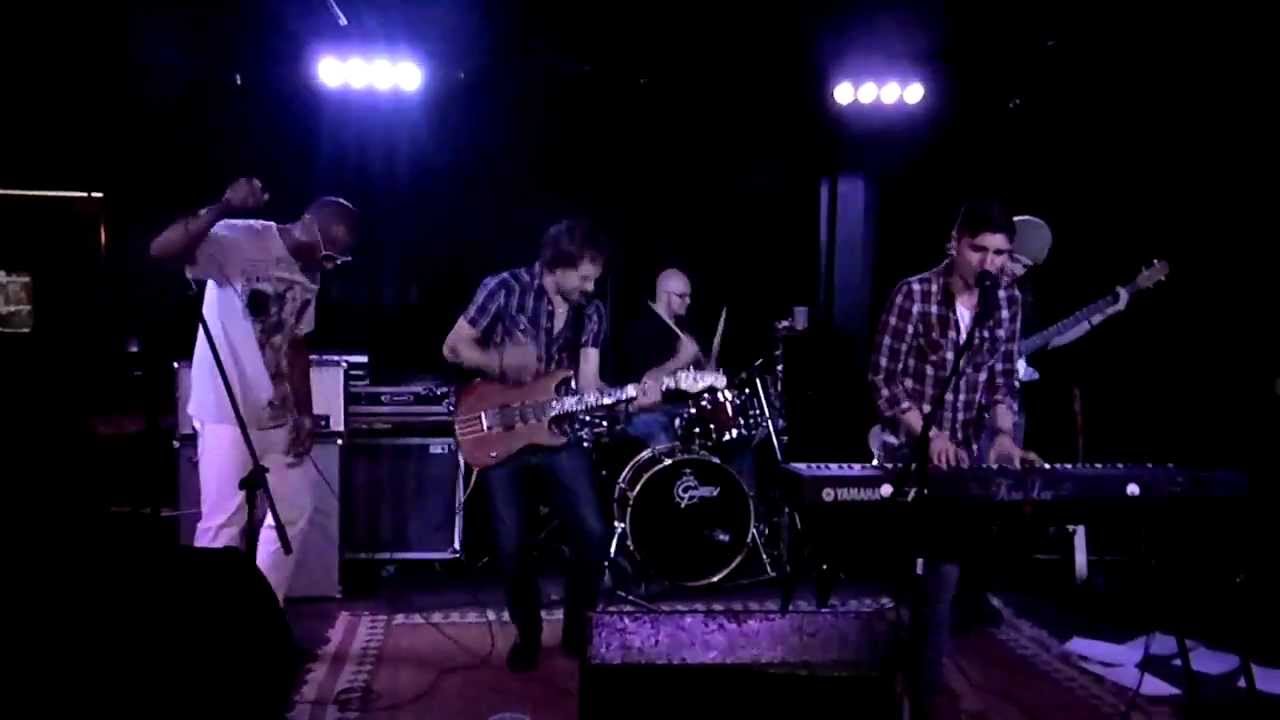 Brooke Gerhart - This Isn't Love (LIVE featuring Jeanius) - YouTube