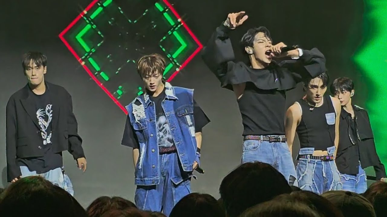 240926 티아이오티(TIOT) Full Ver. @ MU:CON(뮤콘) 2024 - YouTube