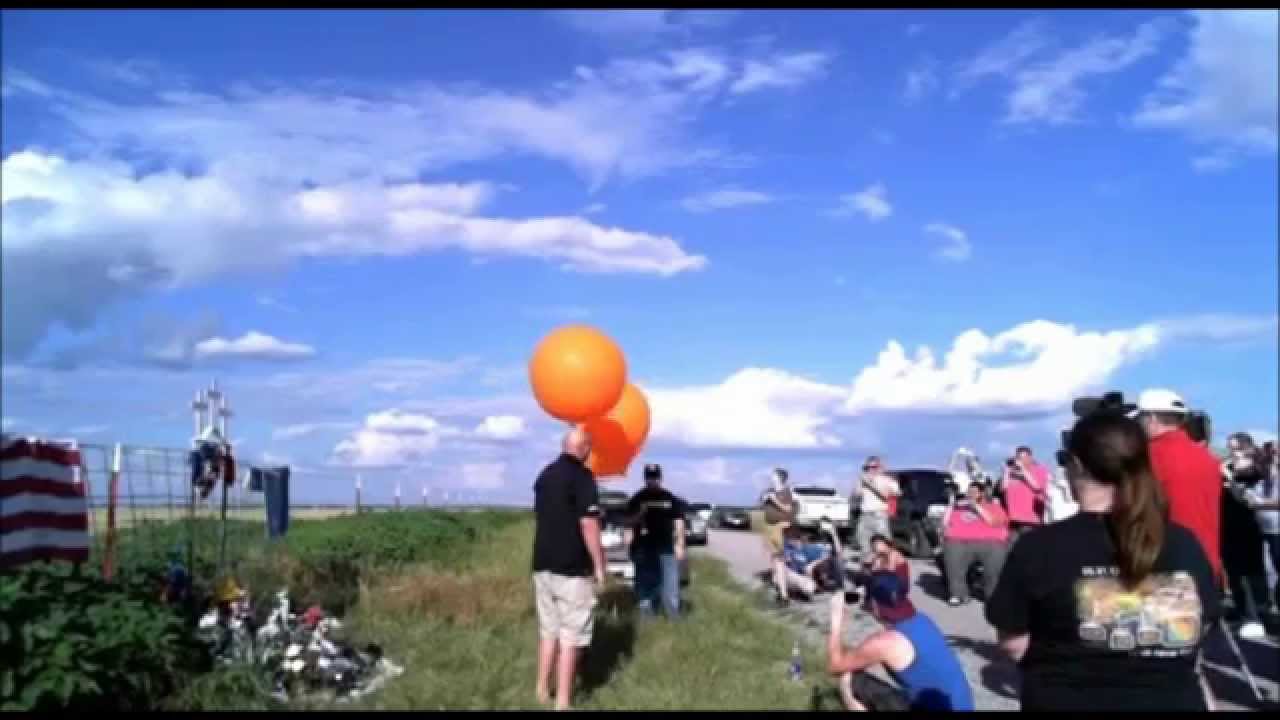 El Reno Tornado Memorial: Twistex Team and Tim Samaras - YouTube