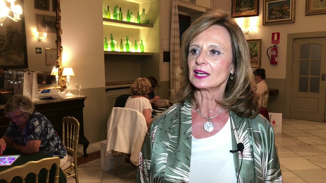 ISABEL LUQUE “Campeonato de Canasta” - YouTube