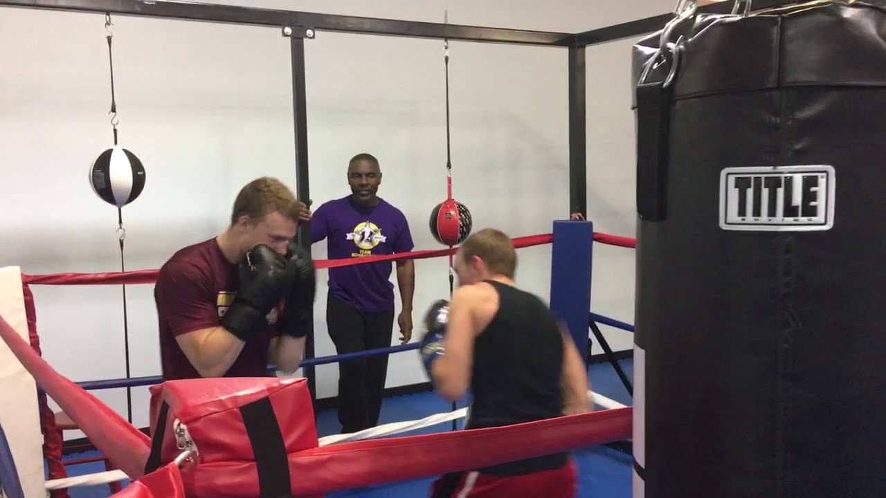 Top Flight Boxing Round 2 - YouTube