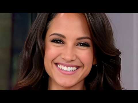 Emily Compagno’s in Pantyhose, Heels & Mini Skirt – Fans Can’t Stop Talking!