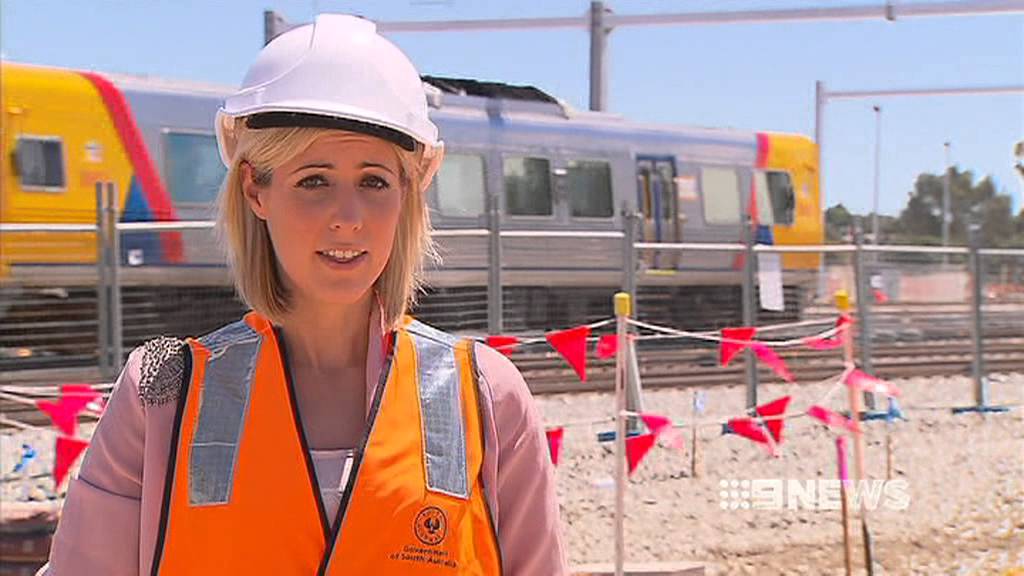 BACK ON TRACK - 04/02/2013 - YouTube