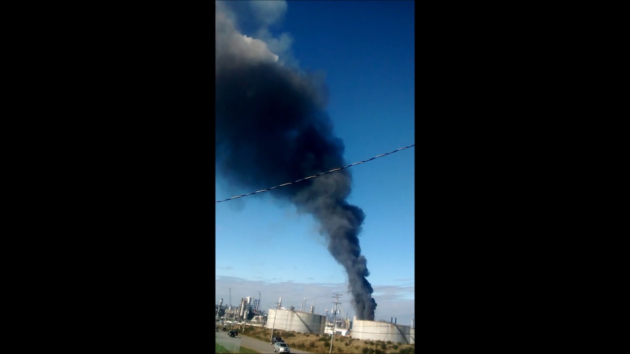 Refinery Explosion/Fire Saint John Thanksgiving Morning! - YouTube