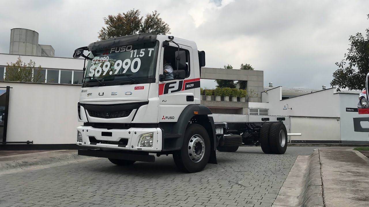 Fuso FJ 12 toneladas, 280HP, caja 9v, doble chasis, cama abatible - YouTube