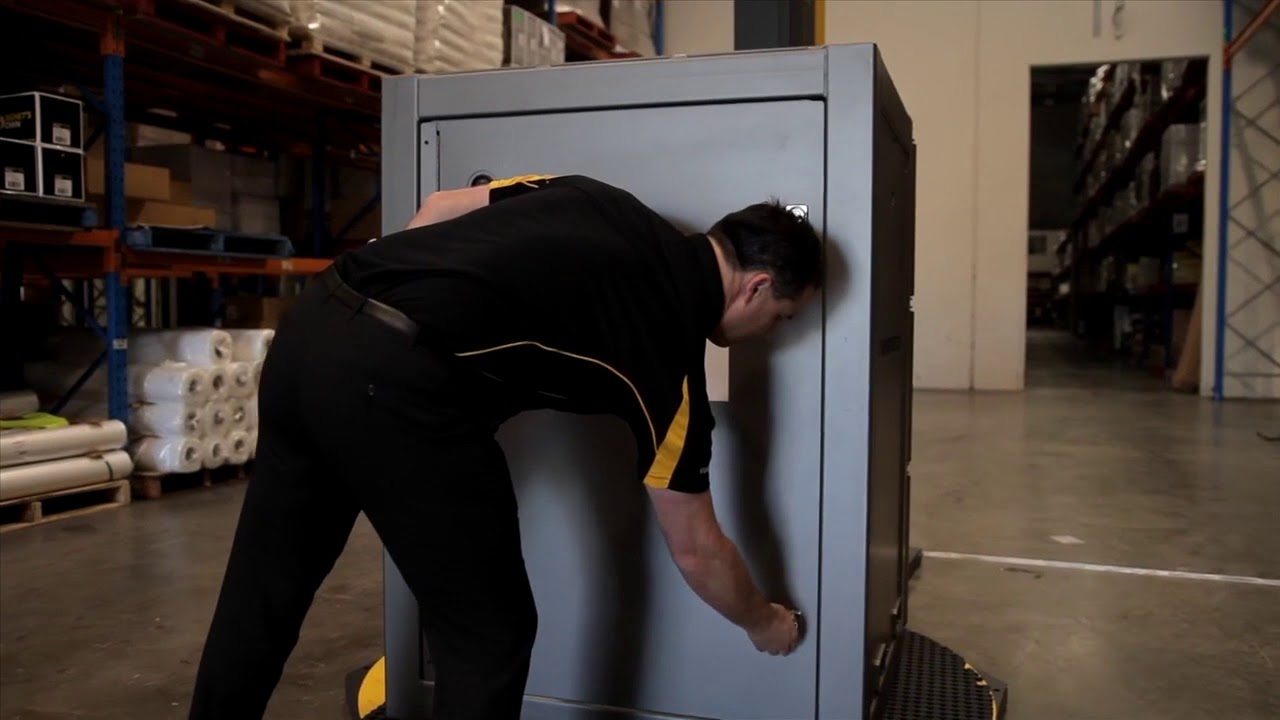 Signet Test Cube - YouTube