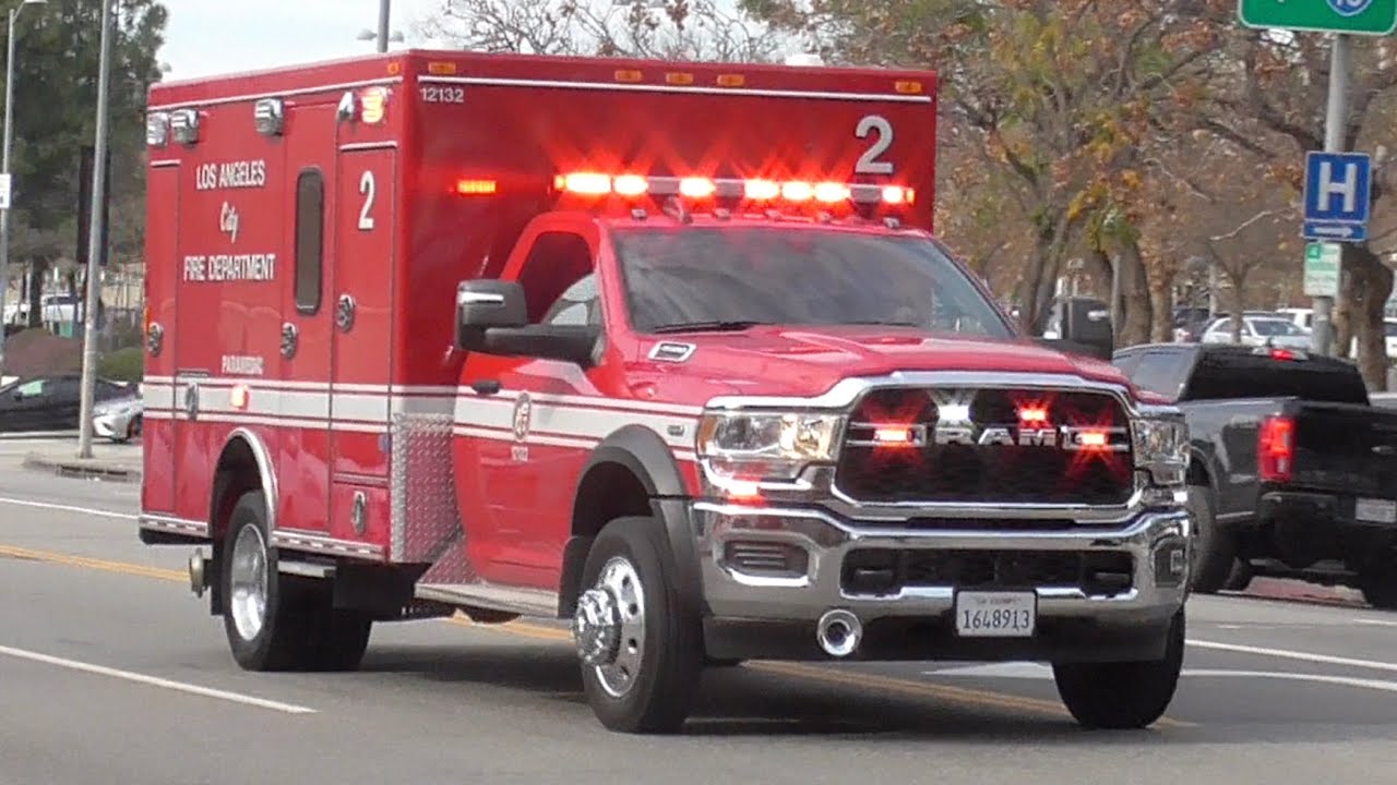 LAFD Rescue 2 & LAPD Transporting 2/9/2025 - YouTube