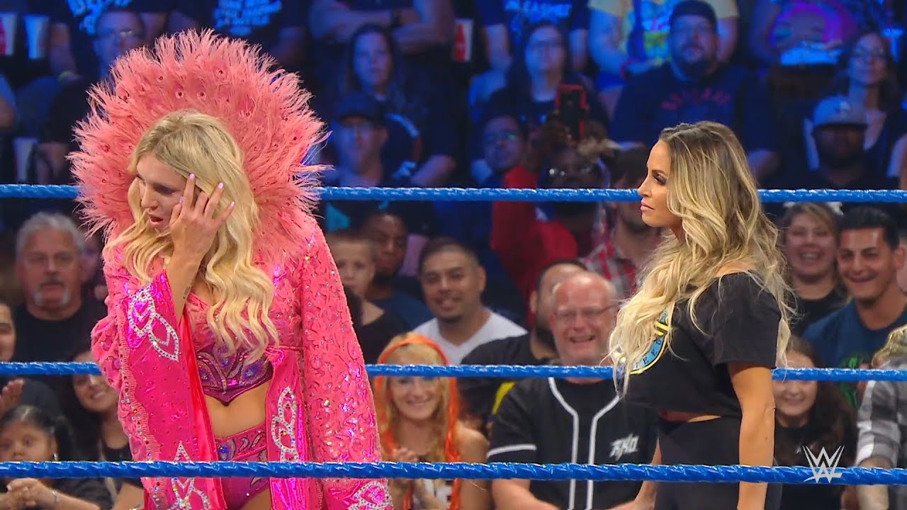 Trish Stratus slaps Charlotte Flair: SmackDown, Aug. 6, 2019 - YouTube