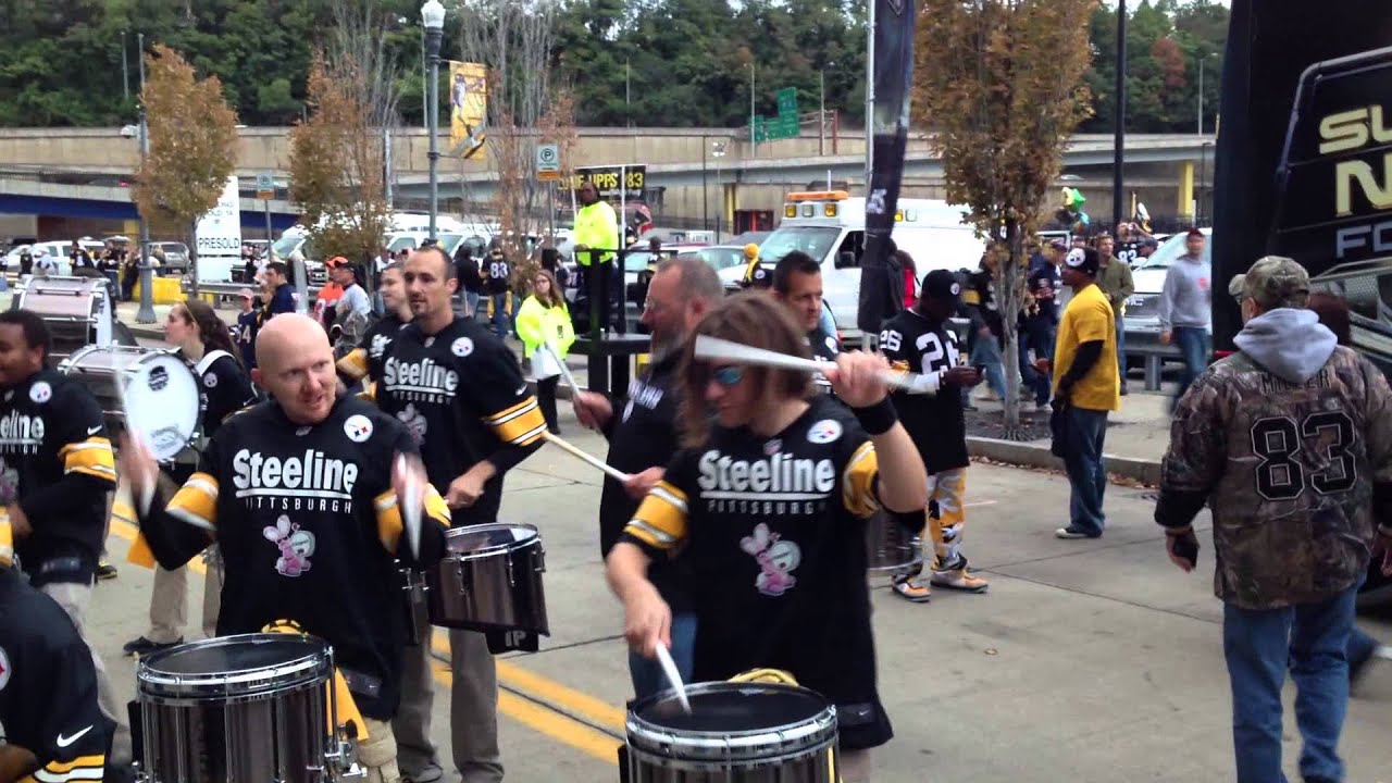 Gary Ault dancing with the Pittsburgh Steelers Drum Line - YouTube