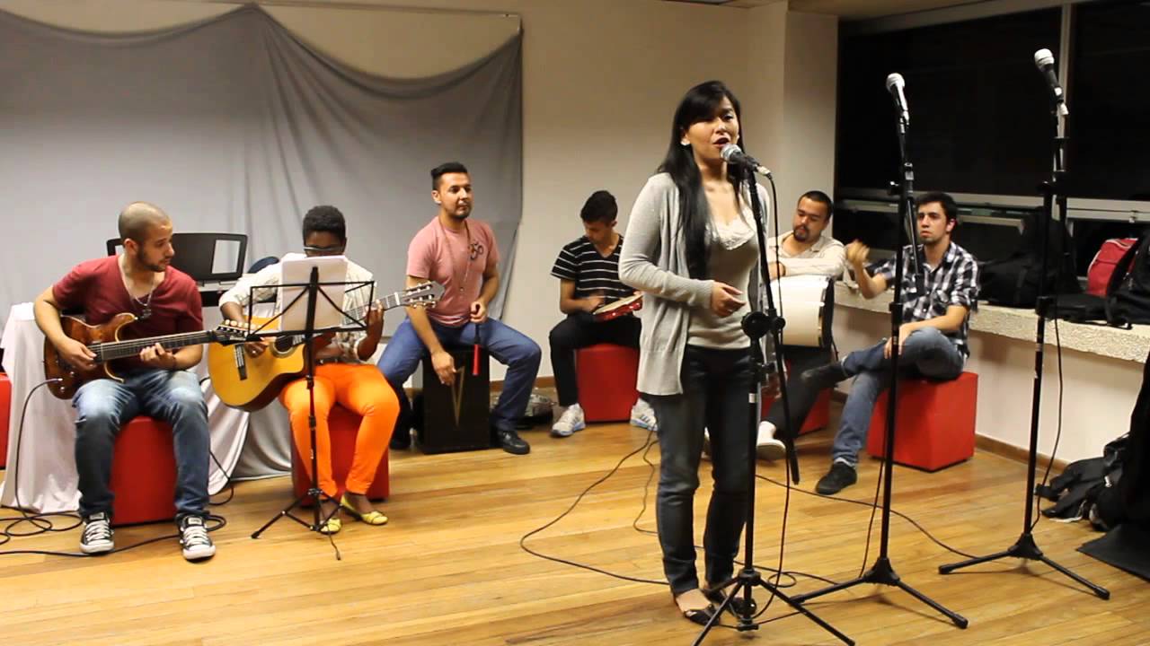 Morena boca de ouro - De Ary Barroso - por Ariane Tsubouchi - YouTube
