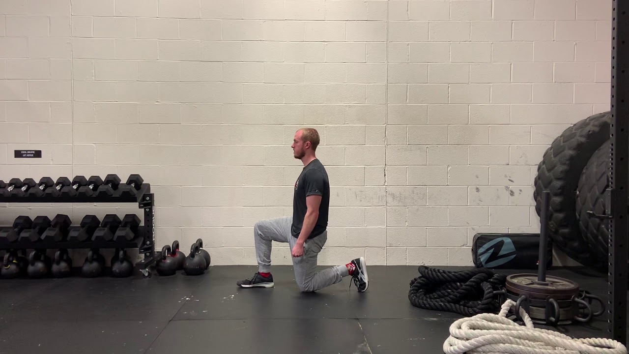 1/2 Kneeling Plank - YouTube