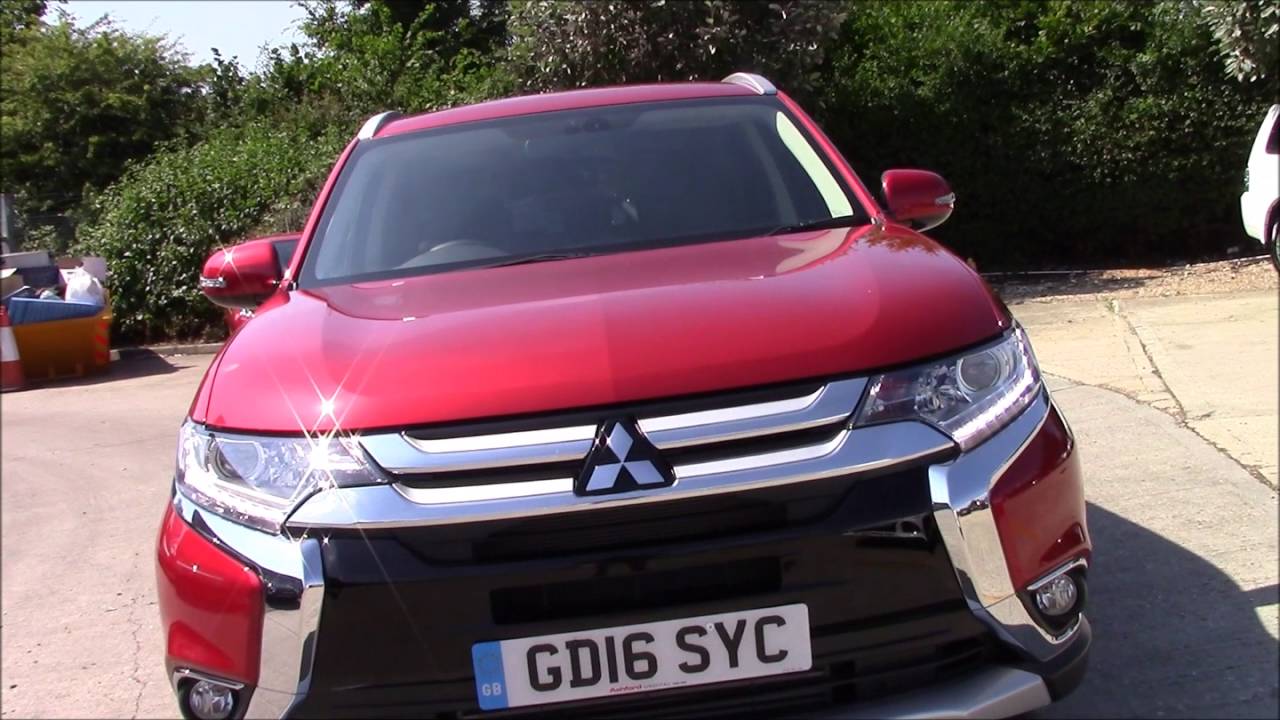 The Mitsubishi Outlander (Red) - YouTube