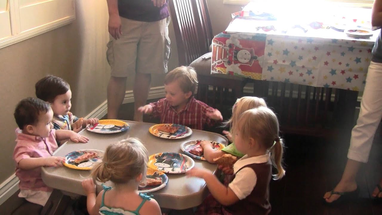 Parker Getting the Crowd Riled Up! - YouTube