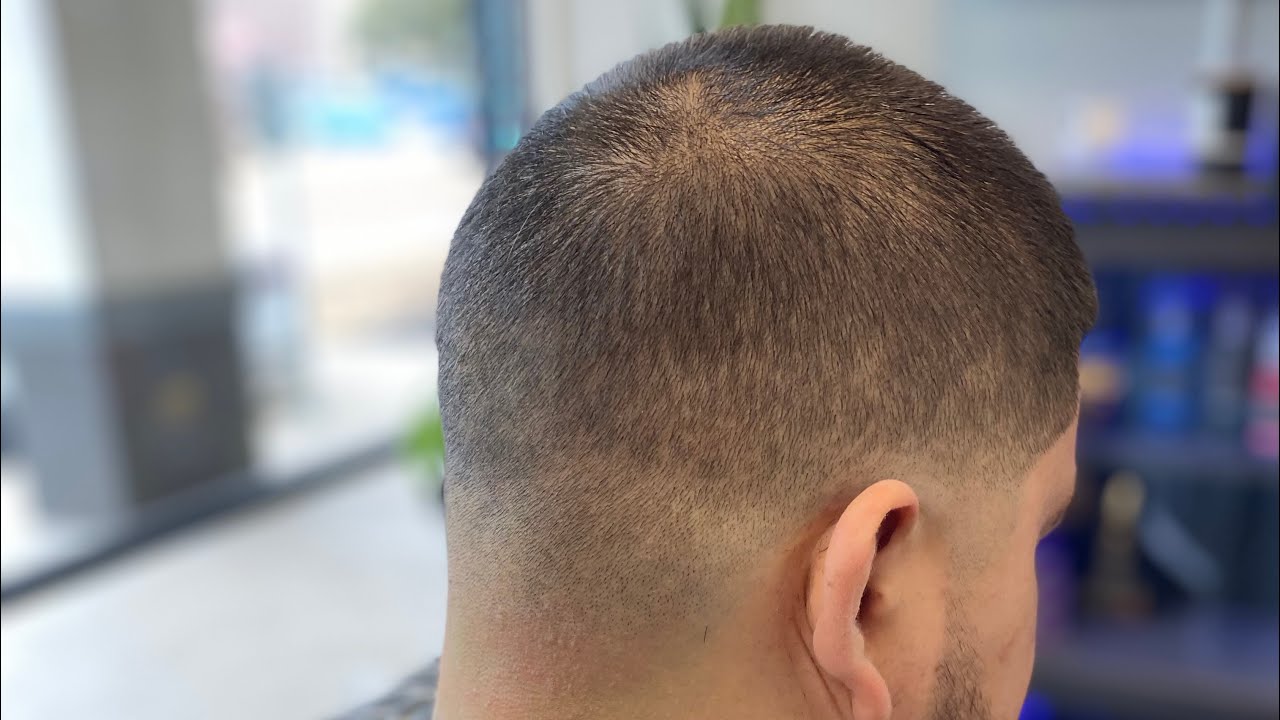 Un recorte desvanecido paso por paso . Haircut Low Fade - YouTube