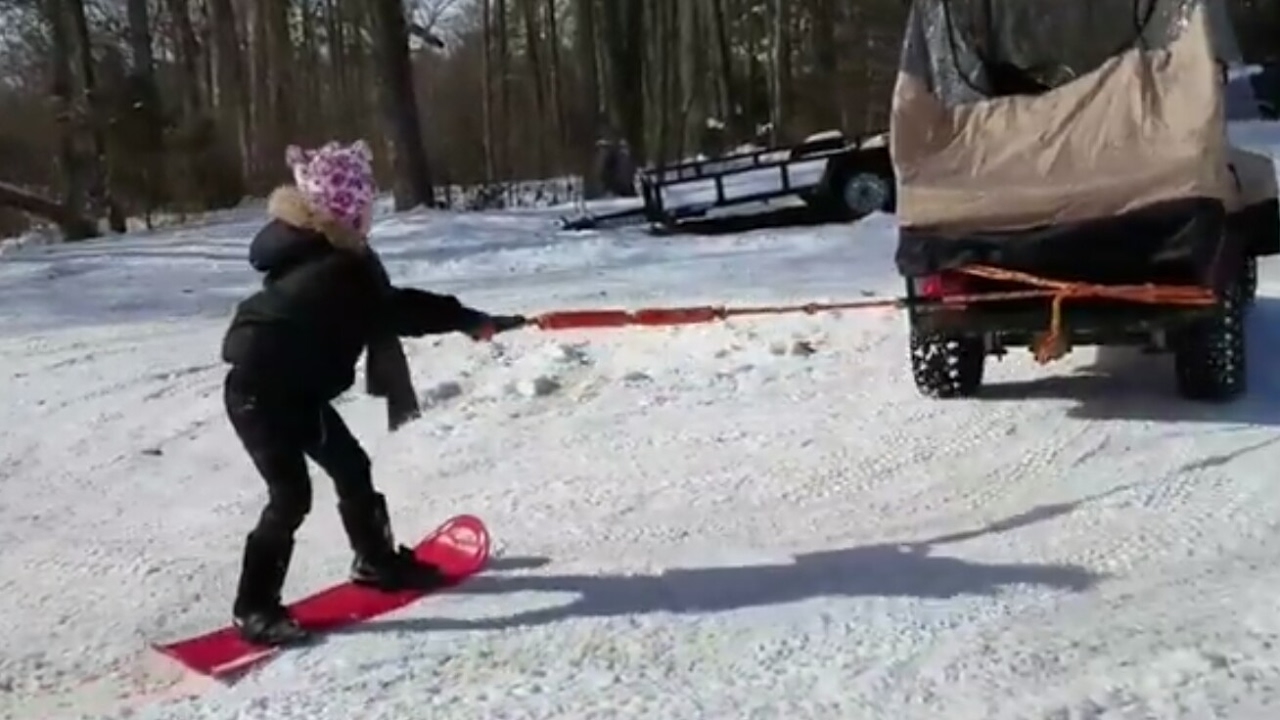 REDNECK SLEDDING!! //GOLFCART & SNOWBOARD! - YouTube