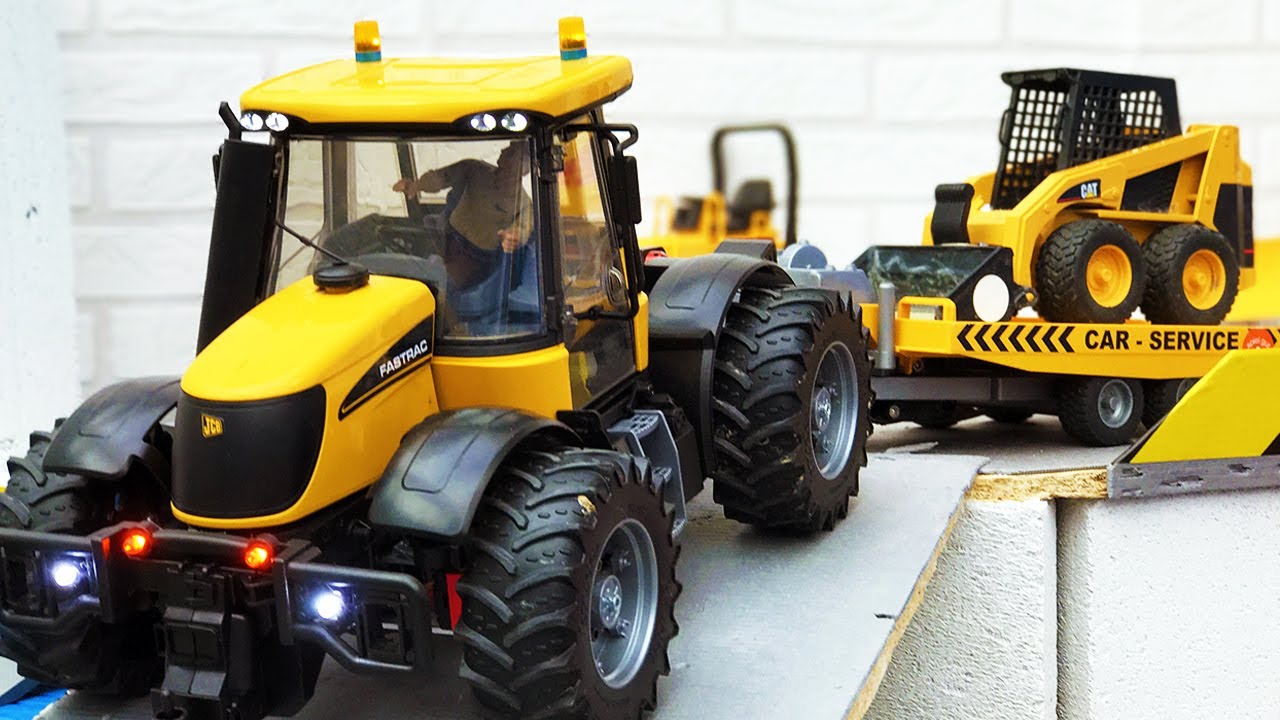 Amazing RC Model - Bobcat Transported by Tractor JCB! - YouTube