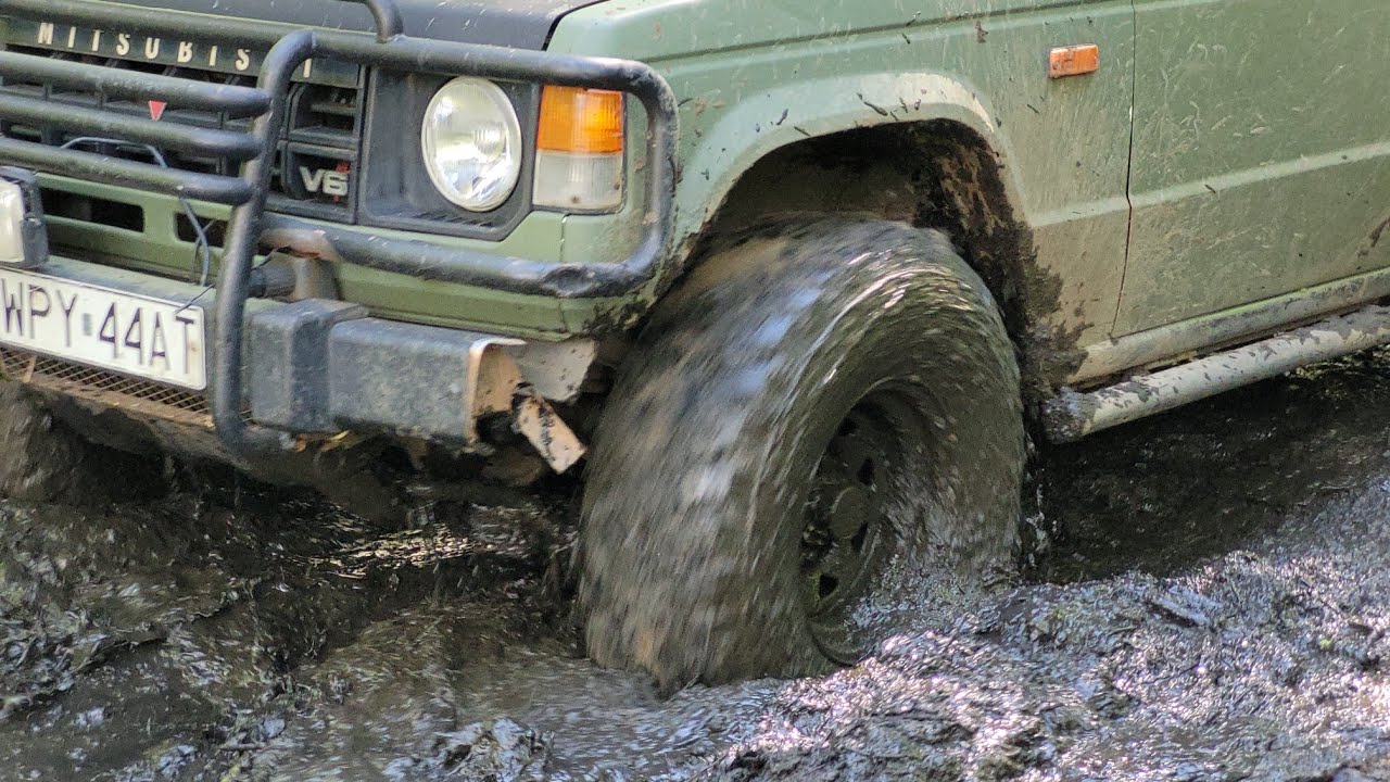 Mitsubishi Pajero 3.0 V6 rzeka Radomka Przysucha Blachownia 22.06.2022 ...