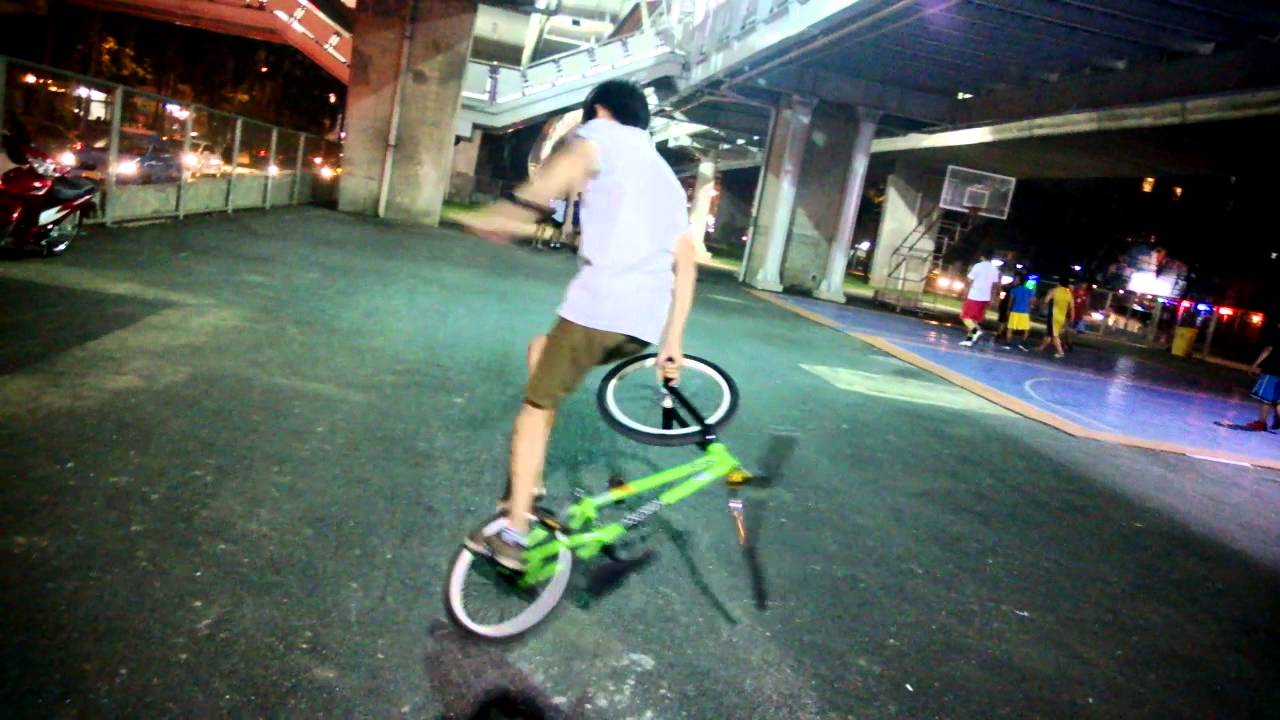 Crossfooted lardyard to Caboots - YouTube