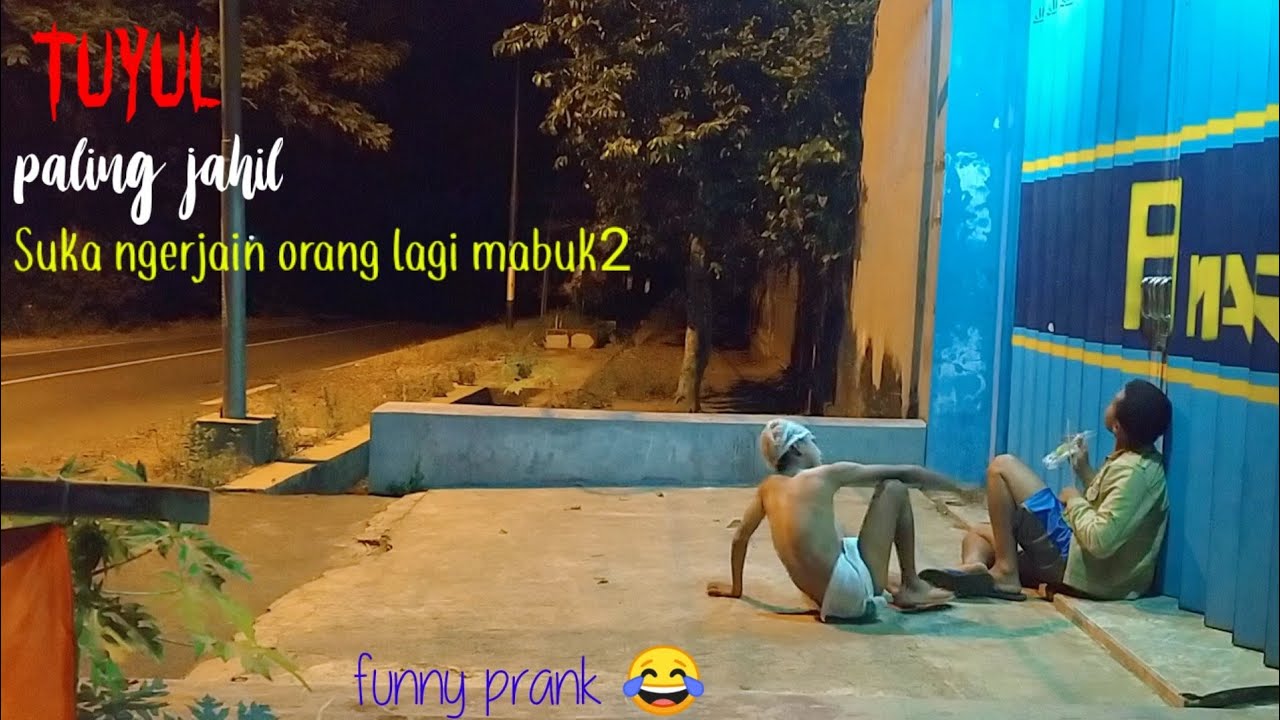 Prank TUYUL paling jahil || sukanya ngerjain orang lagi mabuk 😂|| auto kabur paling lucu ...