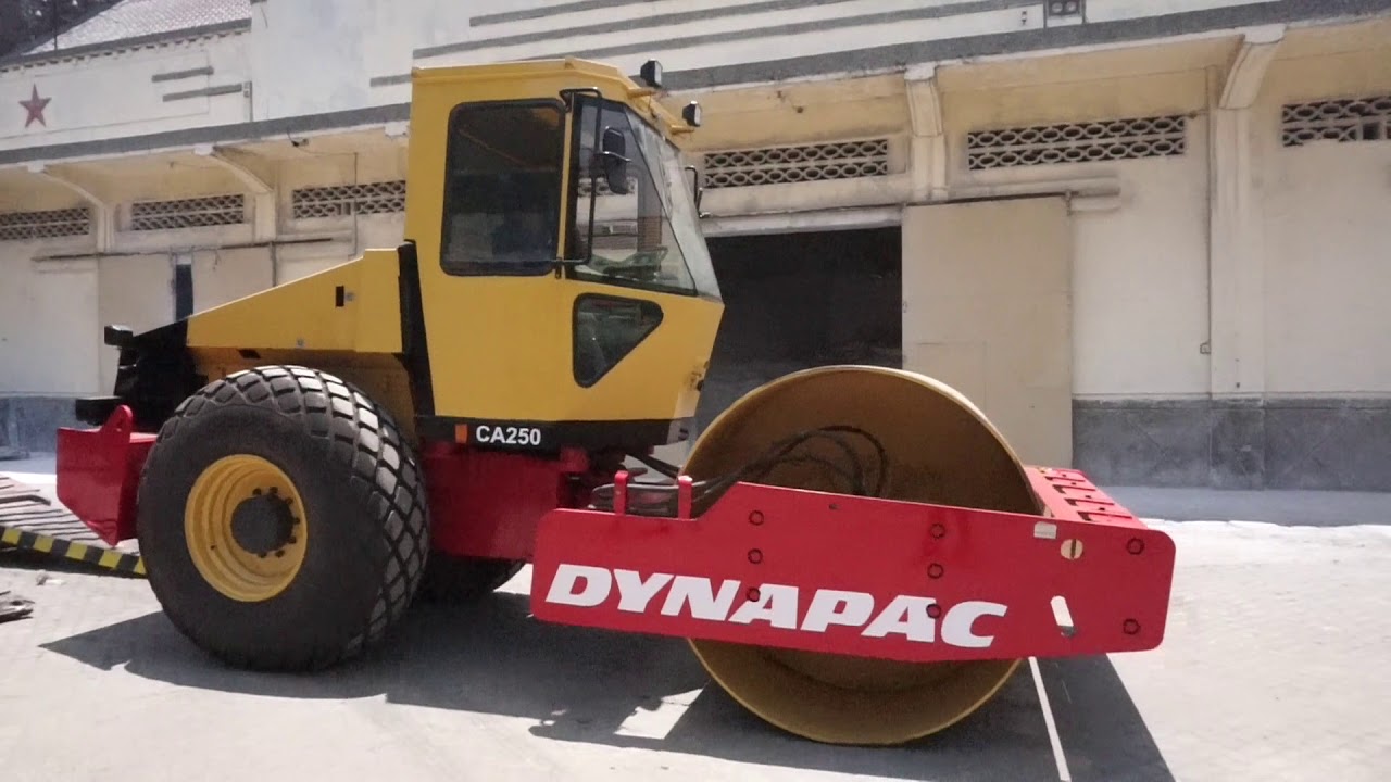 RENTAL ALAT BERAT SURABAYA VIBRO DYNAPAC CA 250 - YouTube