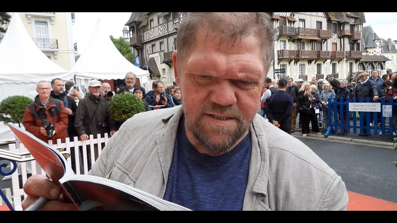 Raphael Thiéry @ Cabourg Film Festival 15 juin 2024 - YouTube